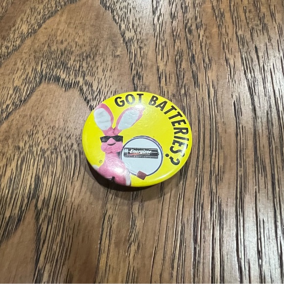 Other | Vintage Vtg Energizer Bunny Got Batteries Pin | Poshmark